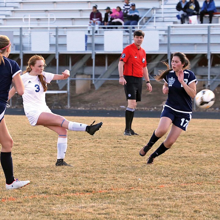 Local teams carry on despite schedule, ranking concerns – The Sopris Sun